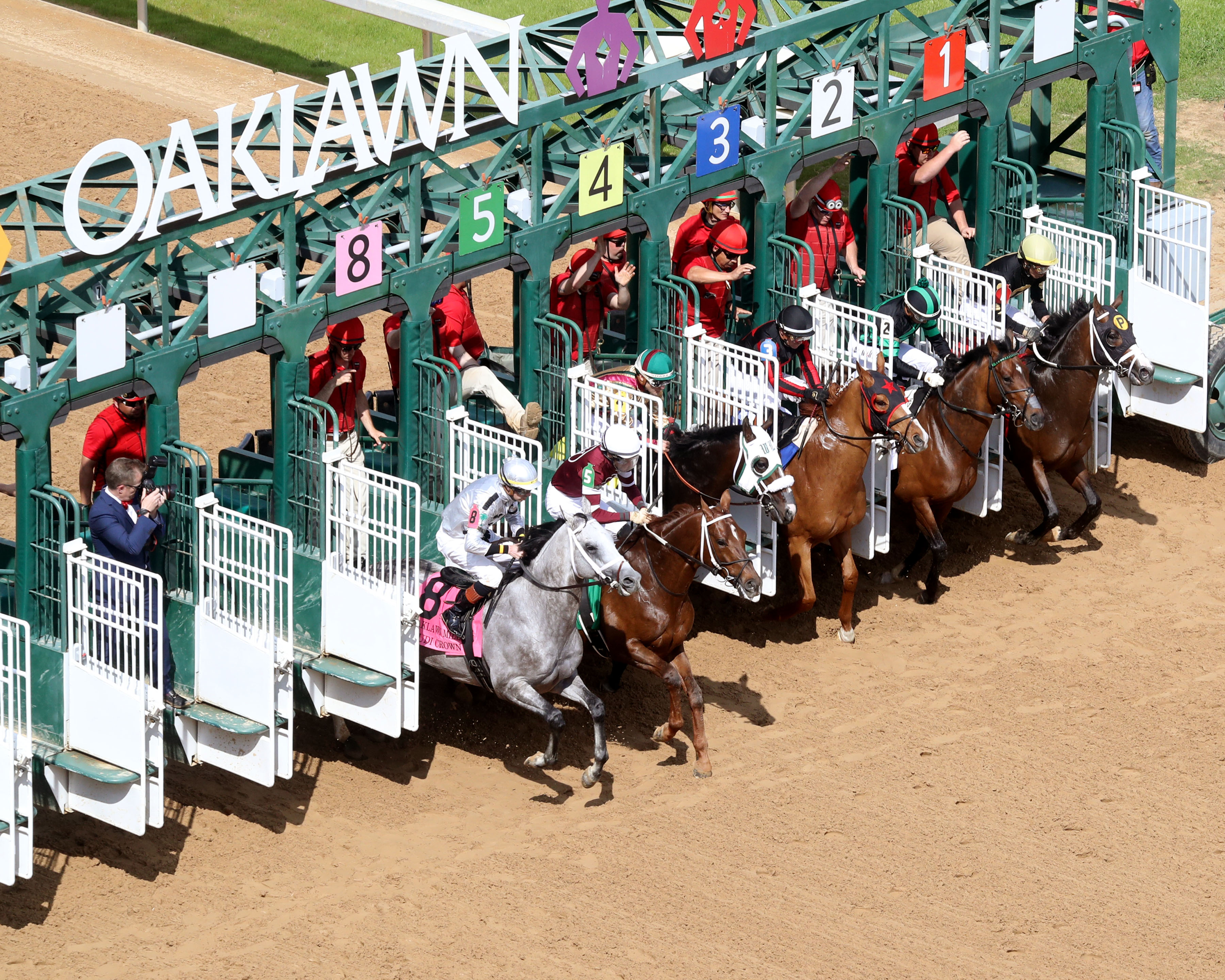 Oaklawn Park Racetrack: Horse Racing News & Schedule Today