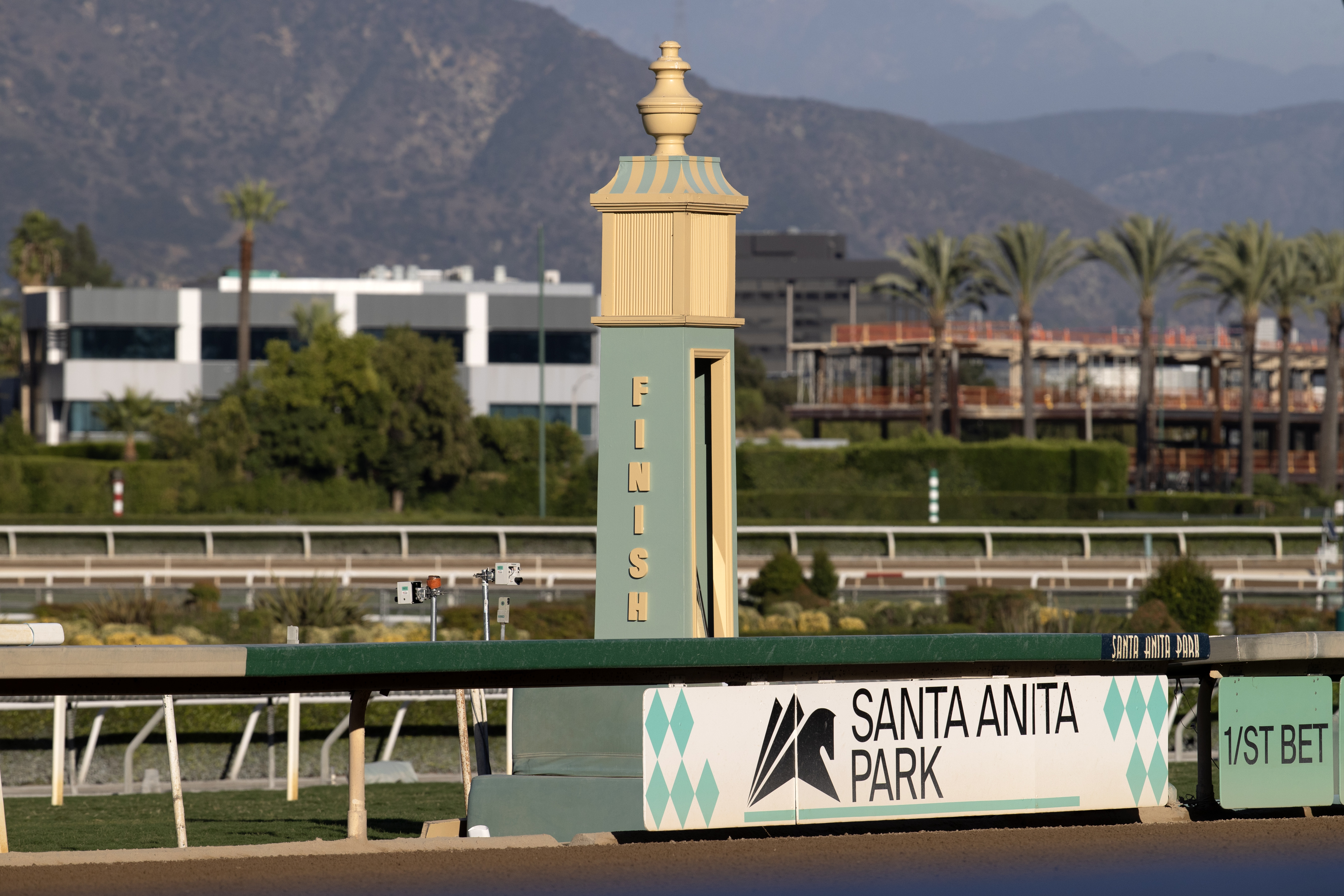 Santa Anita first track to offer ratings races on overnights