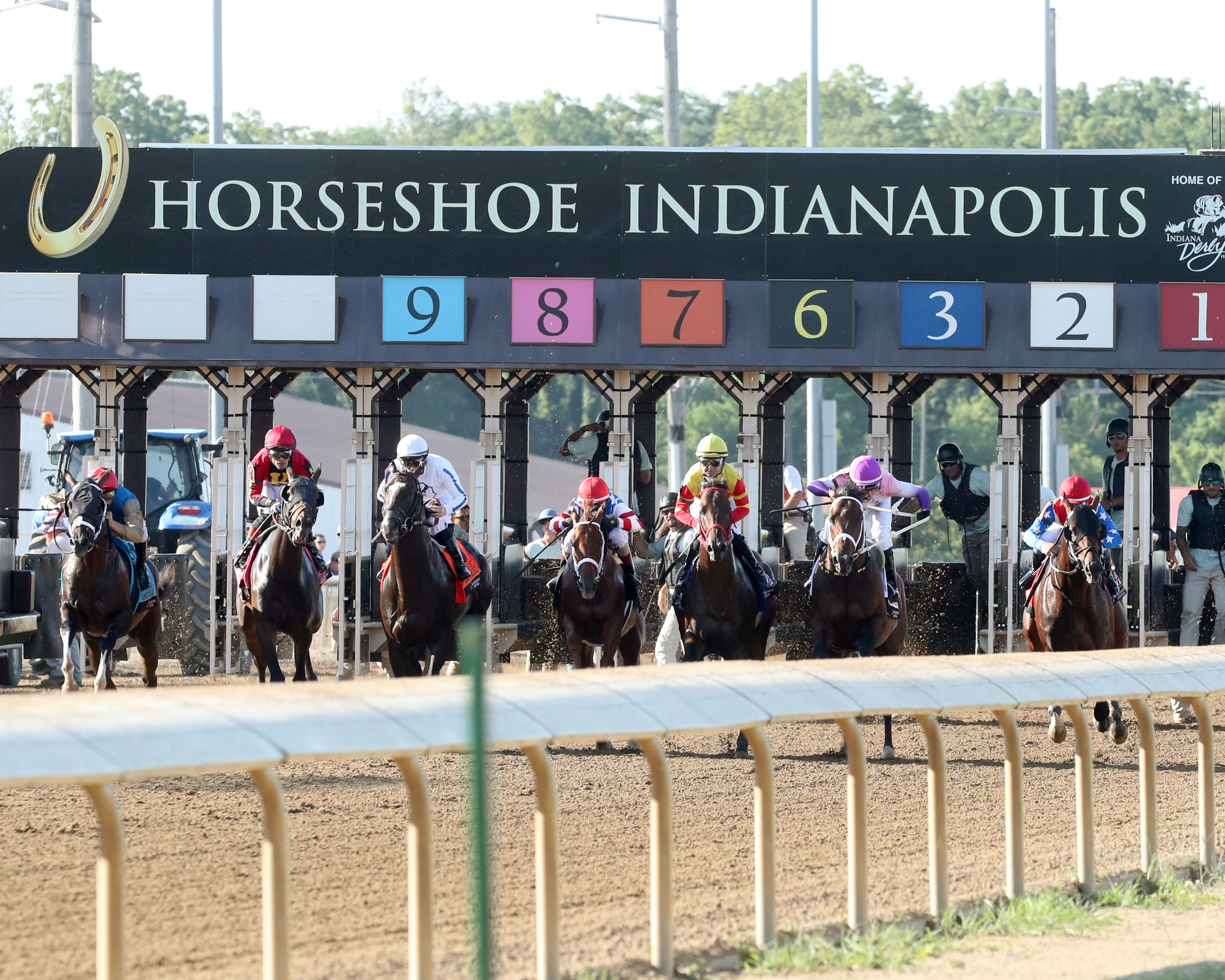 Horseshoe Indianapolis Racetrack Picks & Live Racing News | DRF