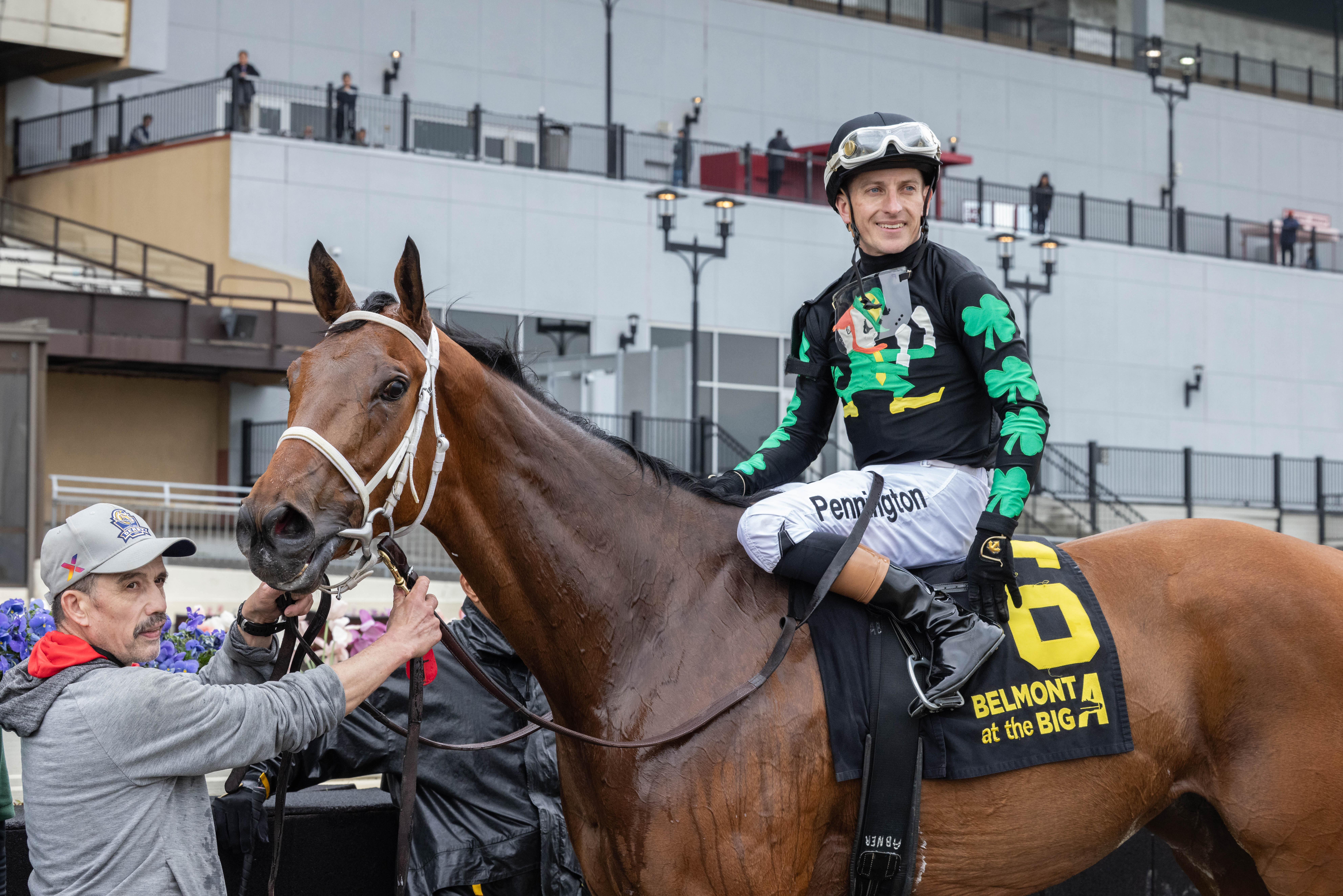 Irish Maxima holds off Cassiar in Ruffian Stakes